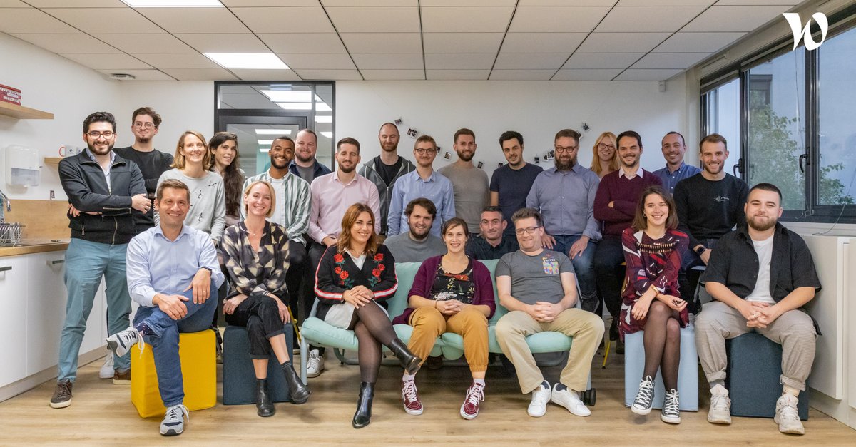 Per Angusta - Profil