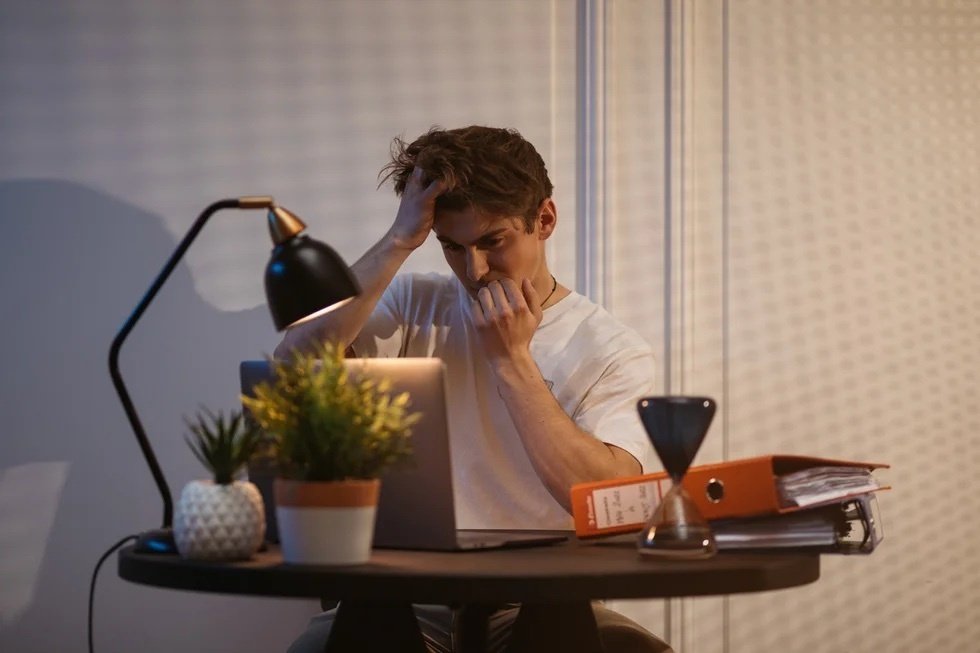 US employment verification guide: form I-9 explained