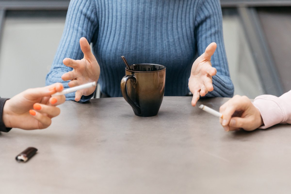 Survivre à la pause clope quand tu ne fumes pas