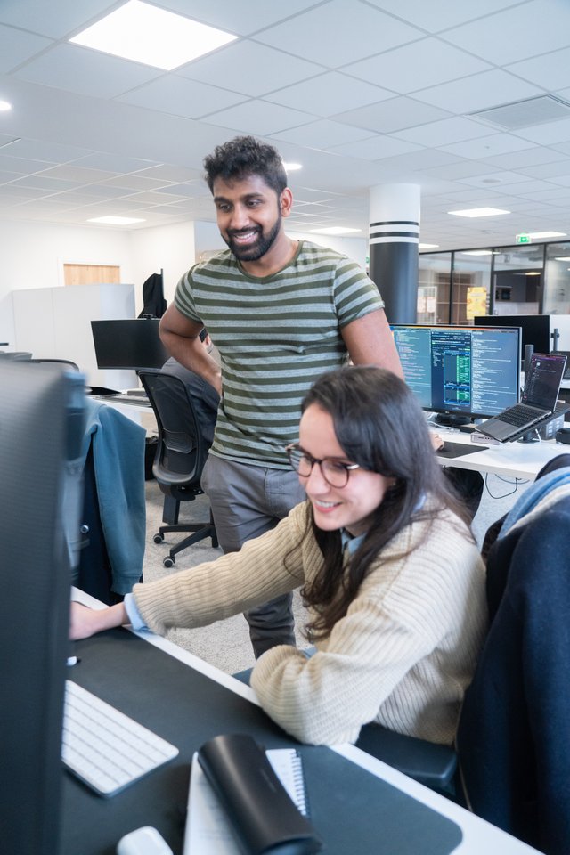 Flowdesk: pictures, videos and careers