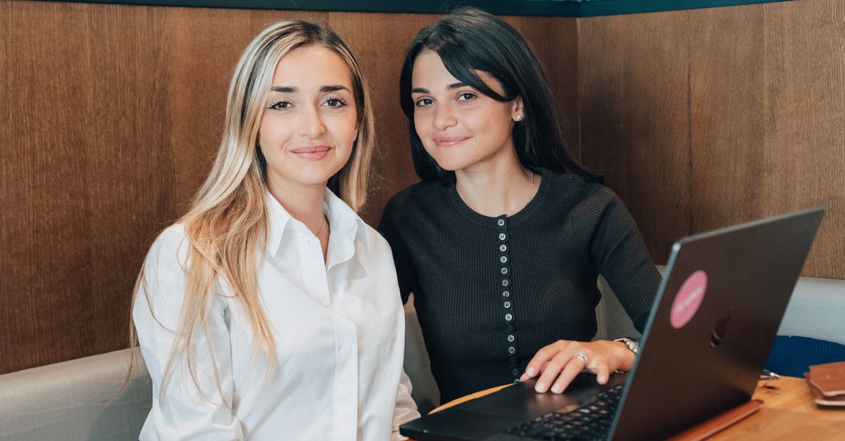 AI SISTERS : photos, vidéos, recrutement