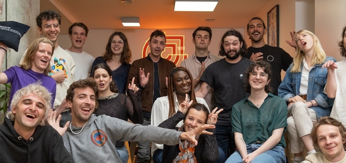 Groover: pictures, videos and careers