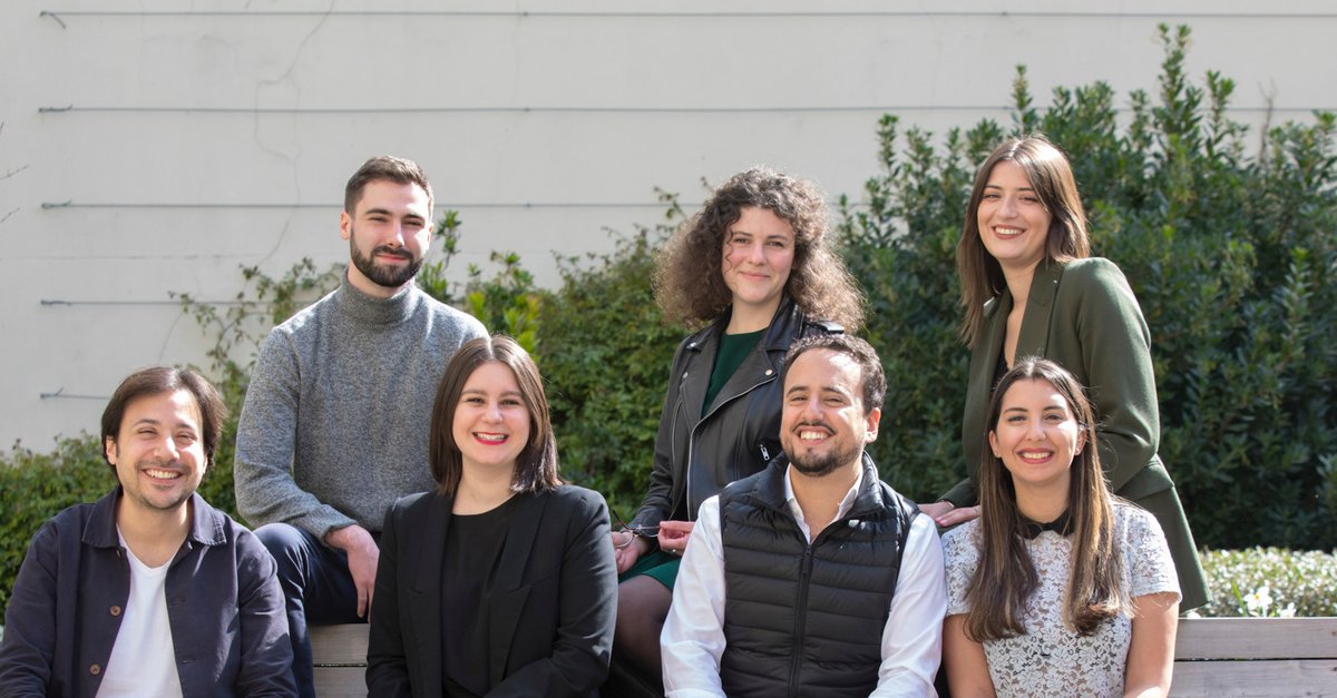 AlumnEye : photos, vidéos, recrutement