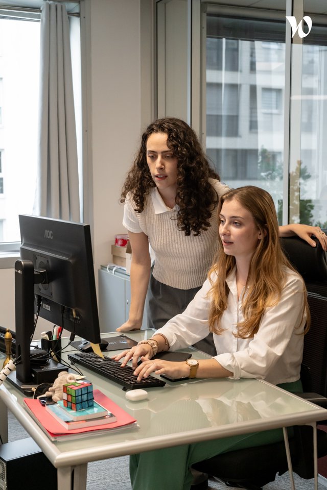 HITECHPROS : photos, vidéos, recrutement