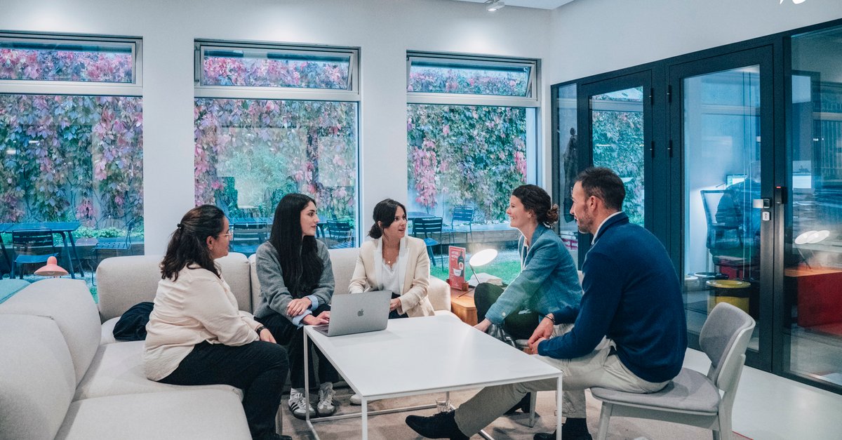Unow : photos, vidéos, recrutement